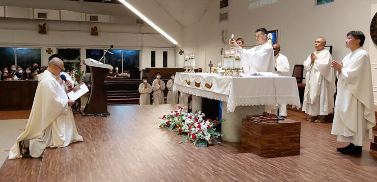 Great gratitude: Final Vows of Fr Simon Yong SJ – Jesuit Conference of ...